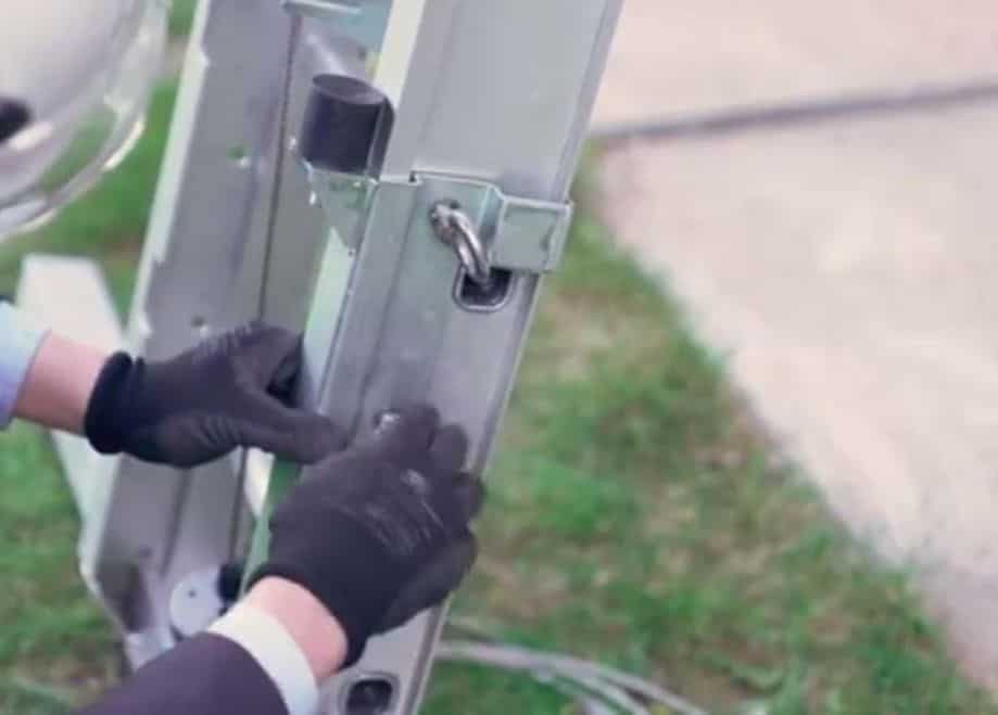 Battery Powered Ladder Hoist | Conveying & Hoisting Solutions